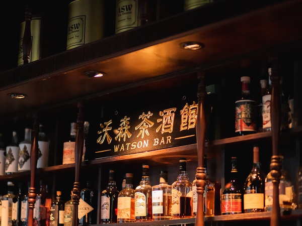 風格酒肆地圖｜翻開茶酒圖書館的味蕾扉頁—在沃森茶酒館WOSOM Bar啜一杯純粹夜晚 - 迷誠品